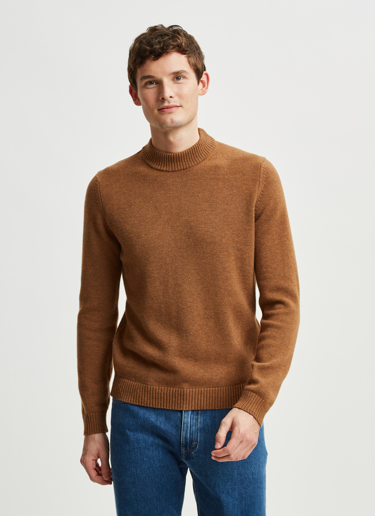 Herrenpullover aus hochwertigen Materialien von MAERZ Muenchen
