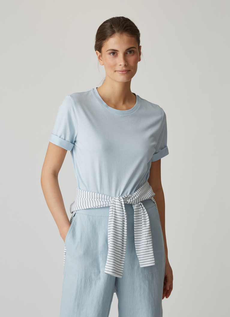Damen I Hochwertige Basics von MAERZ Muenchen